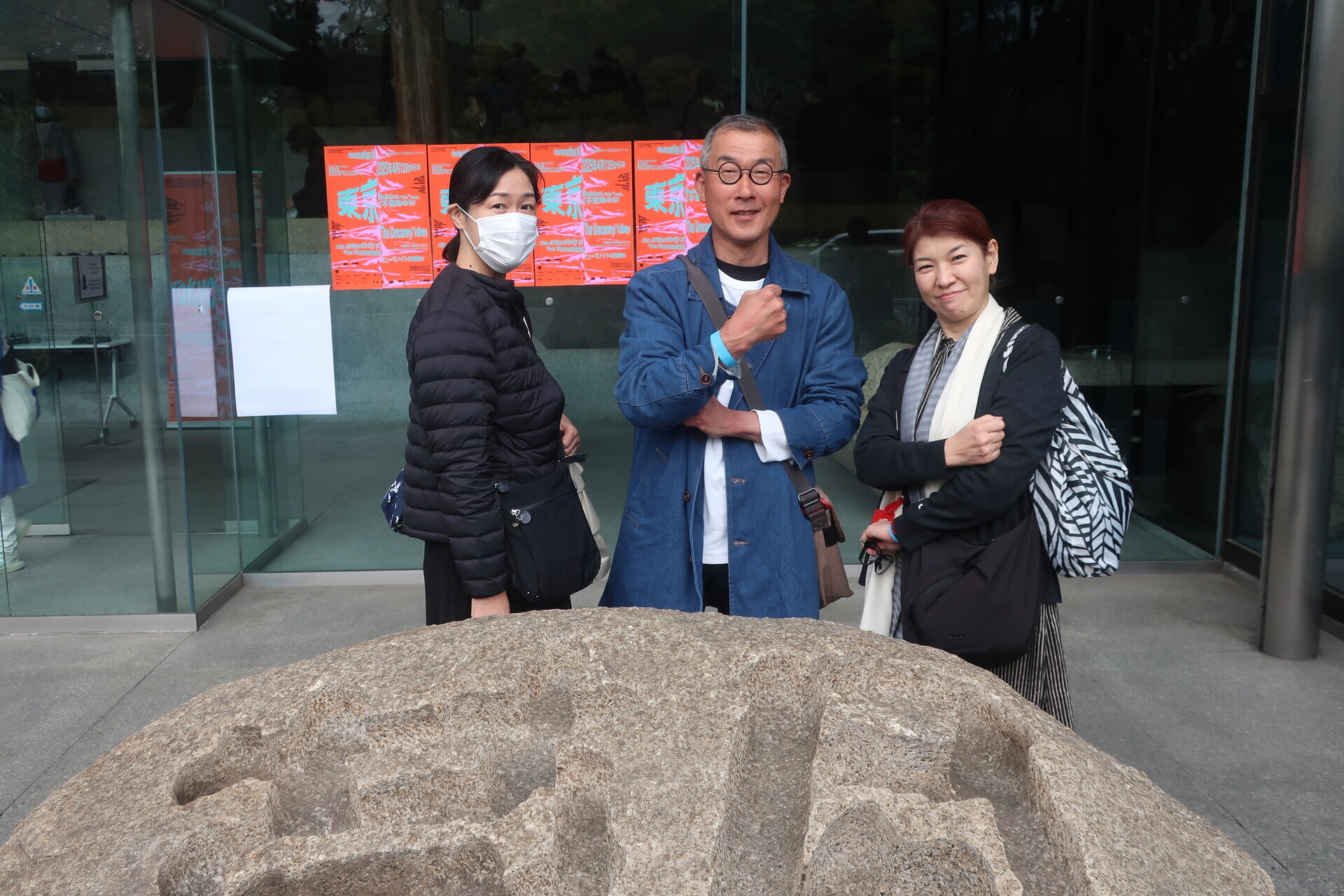 吉増さん、草月会館での「不気味の谷」イベントに登場＋大木一史監督の『囁きの河』、試写会でした: 饒舌三昧